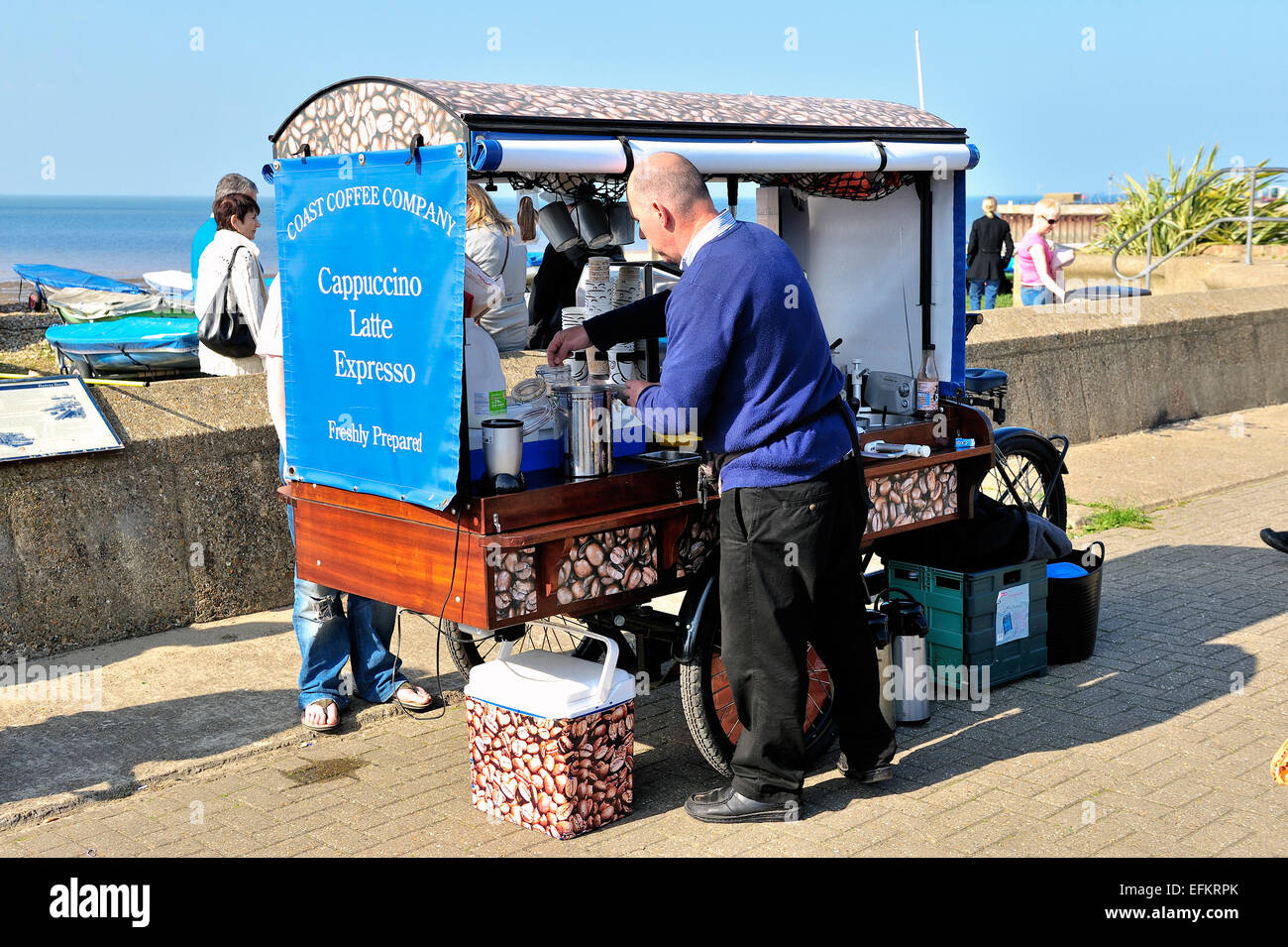 Beverages vendor hi-res stock photography and images - Alamy