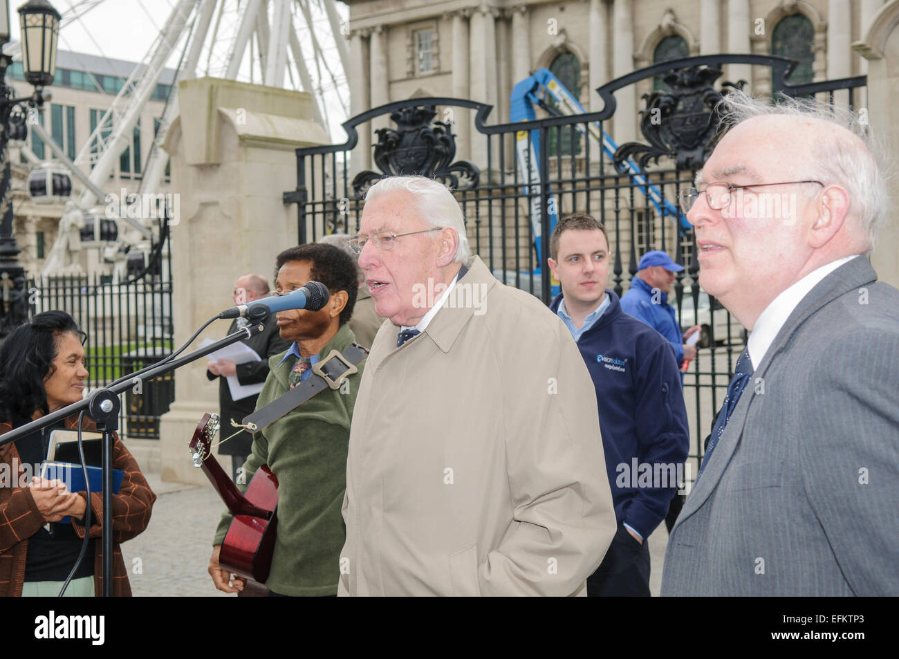 Reverend Ian Paisley at one of his regular Friday gospel sessions ...