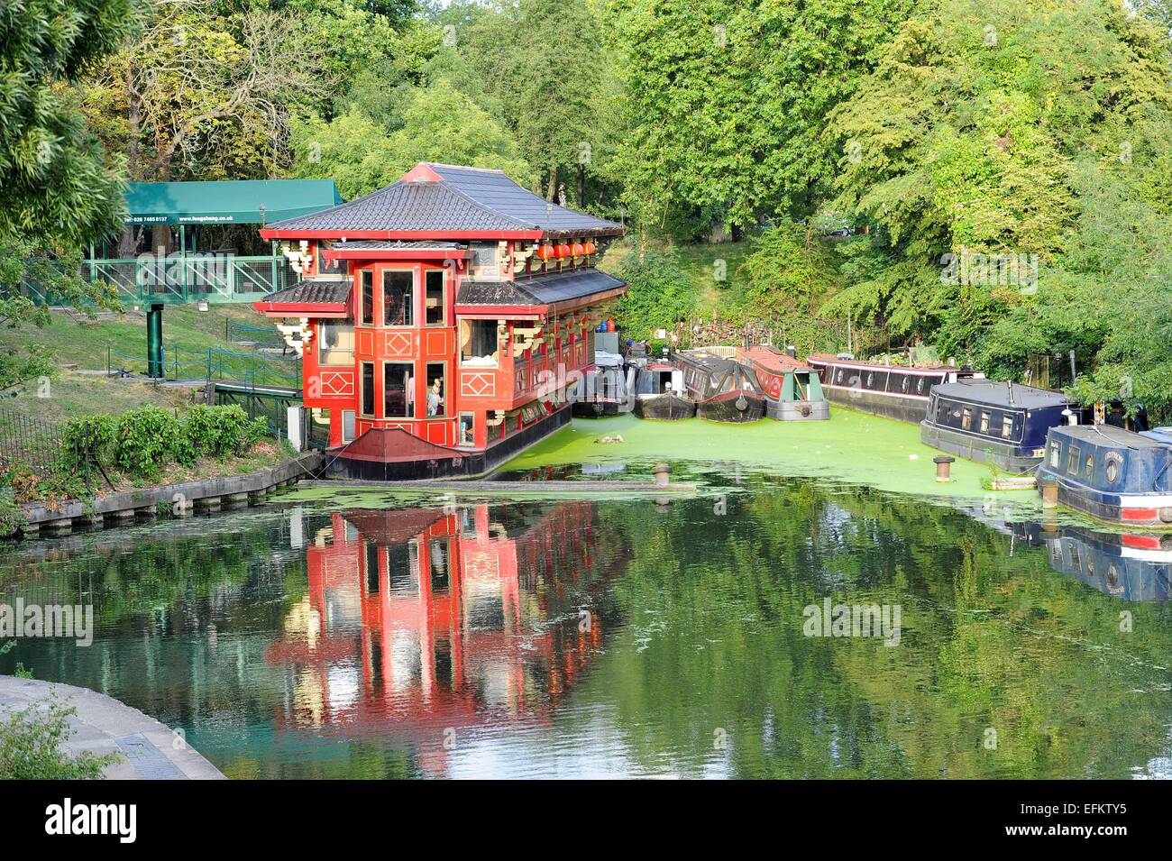 Gwen Stefani and her family enjoy dinner at Feng Shang Princess, a ...