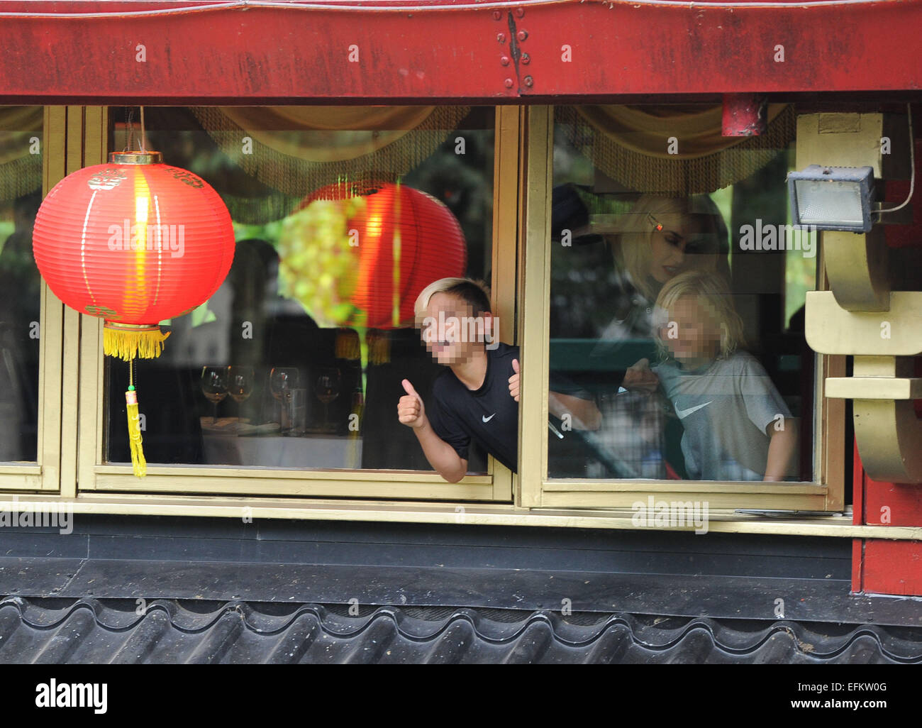Gwen Stefani and her family enjoy dinner at Feng Shang Princess, a ...