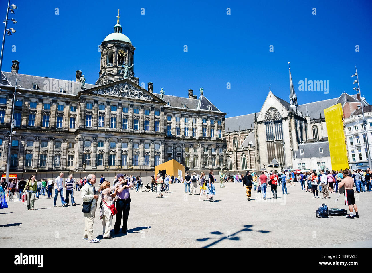 People in Dam Square, Amsterdam Stock Photo - Alamy