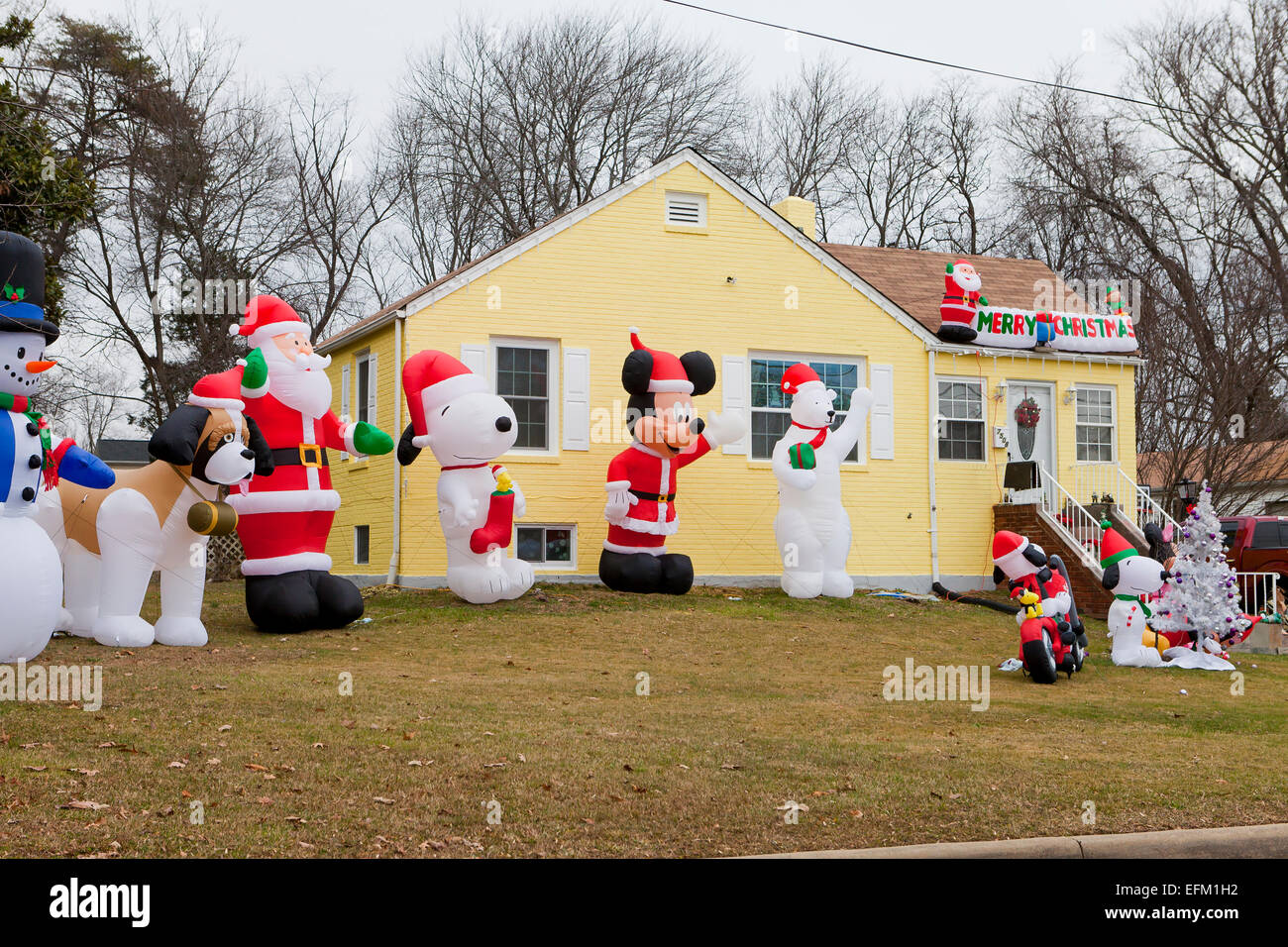 Outdoor inflatable Christmas characters on front lawn - USA Stock Photo ...