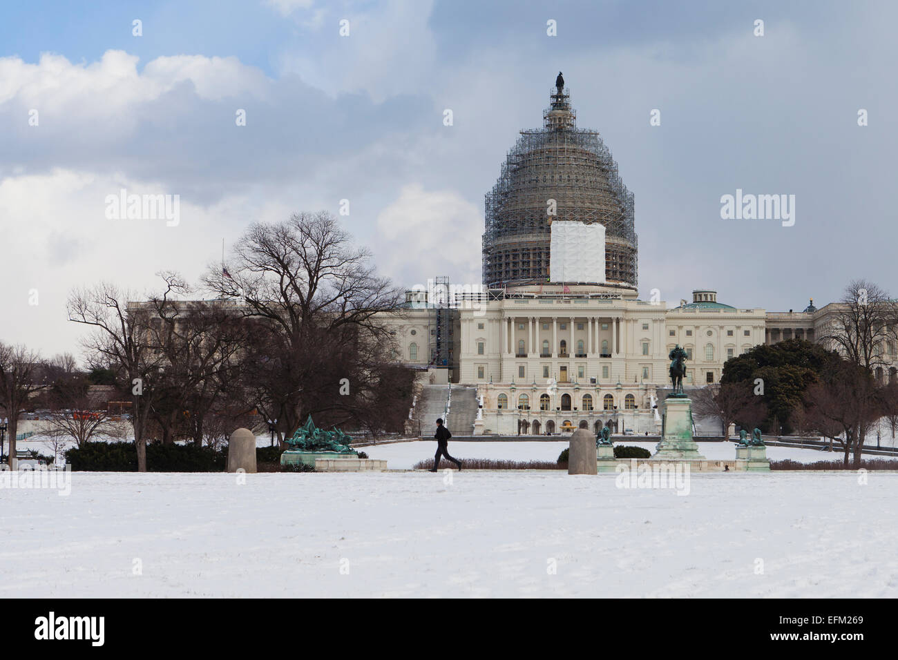 Capitol Building Washington Snow High Resolution Stock Photography and ...