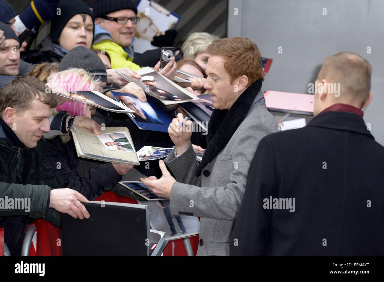 Berlin, Germany. 06th Feb, 2015. Damian Lewis arrives for the 'Queen Of ...