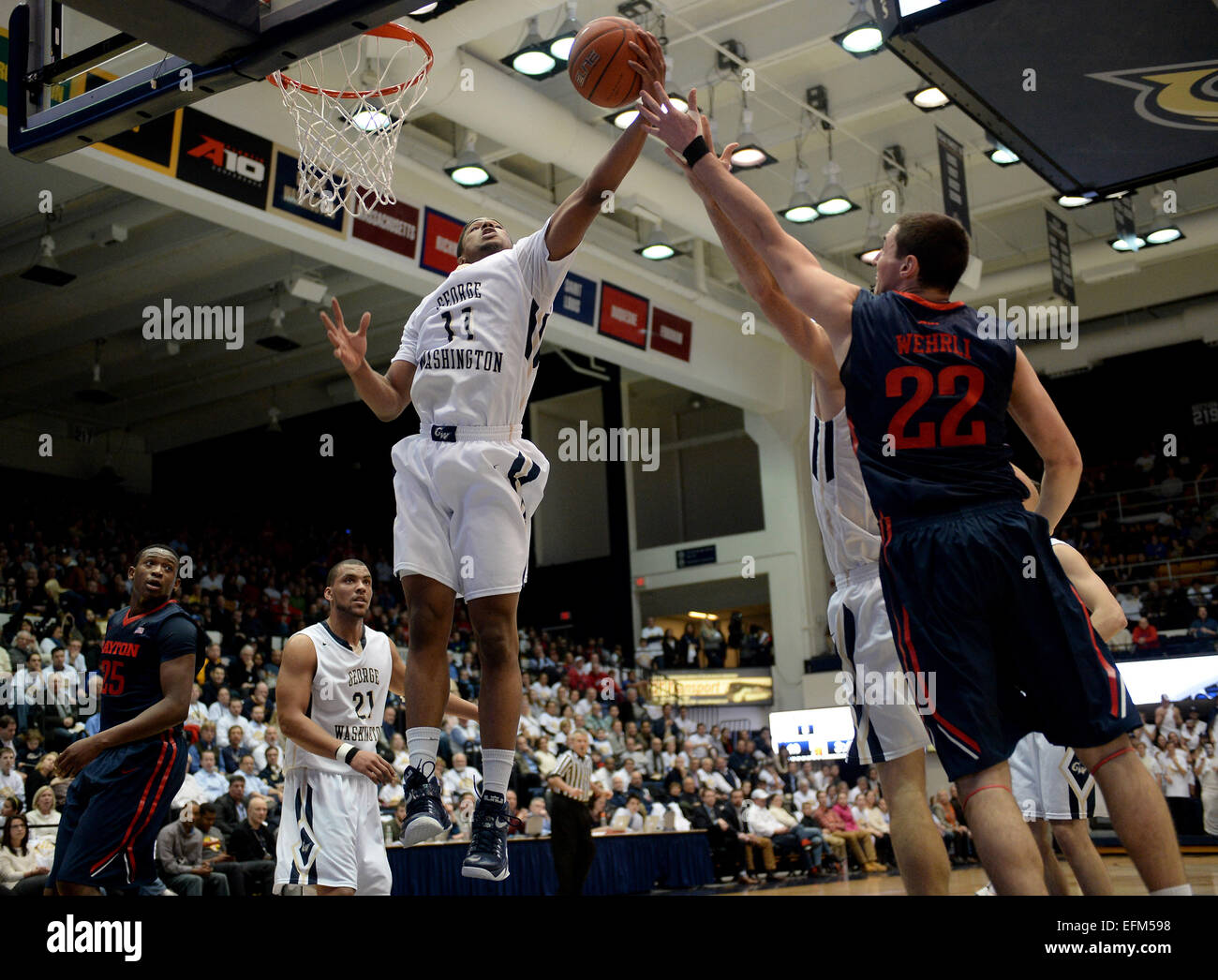 Washington, DC, USA. 6th Feb, 2015. 20150206 - George Washington guard ...