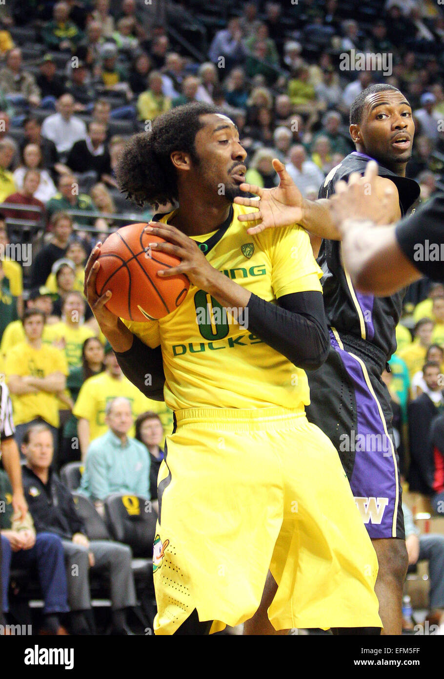February 04, 2015: Oregon Ducks forward Dwayne Benjamin (0) holds on to ...