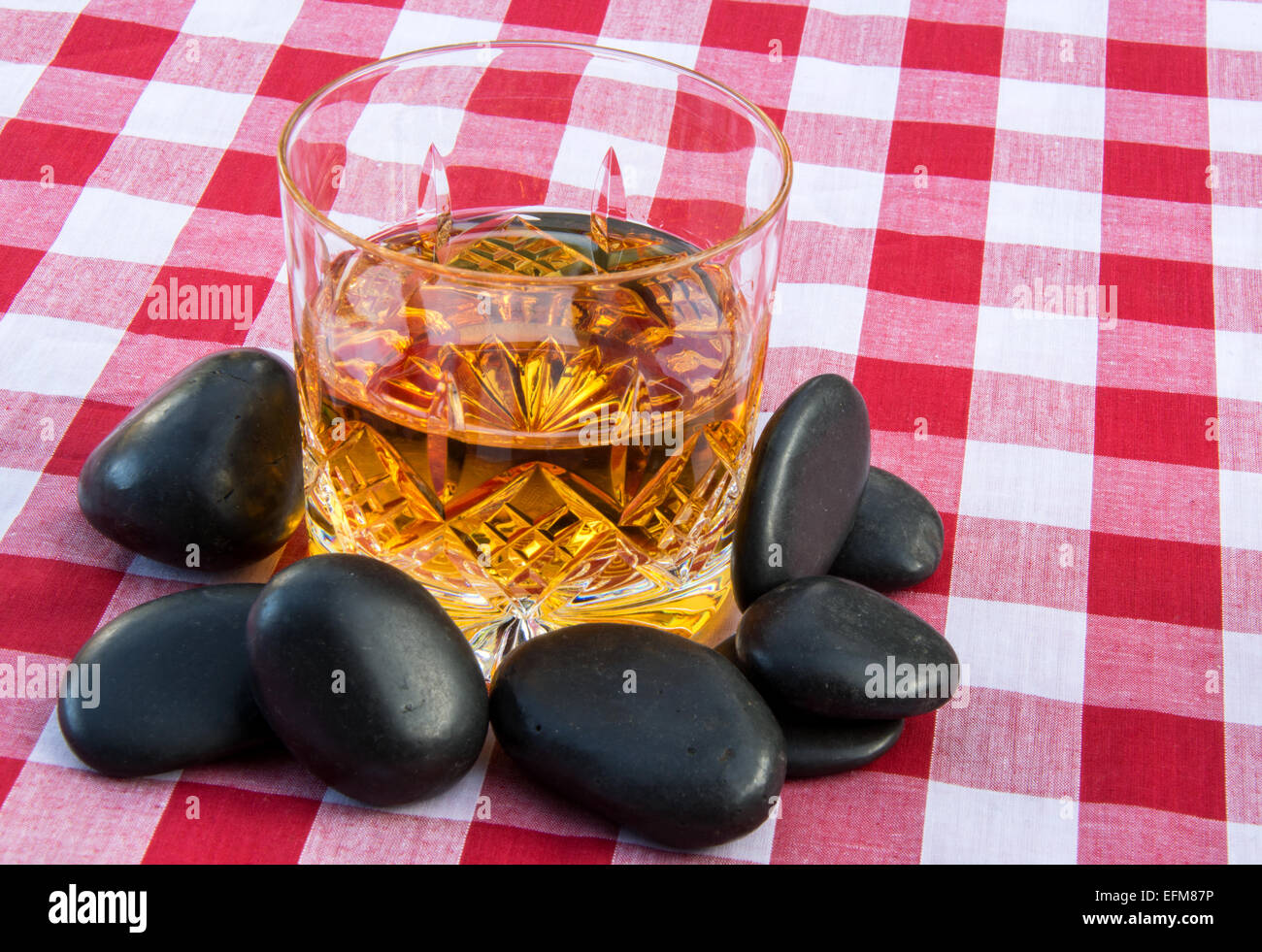 Scotch on the rocks Stock Photo - Alamy