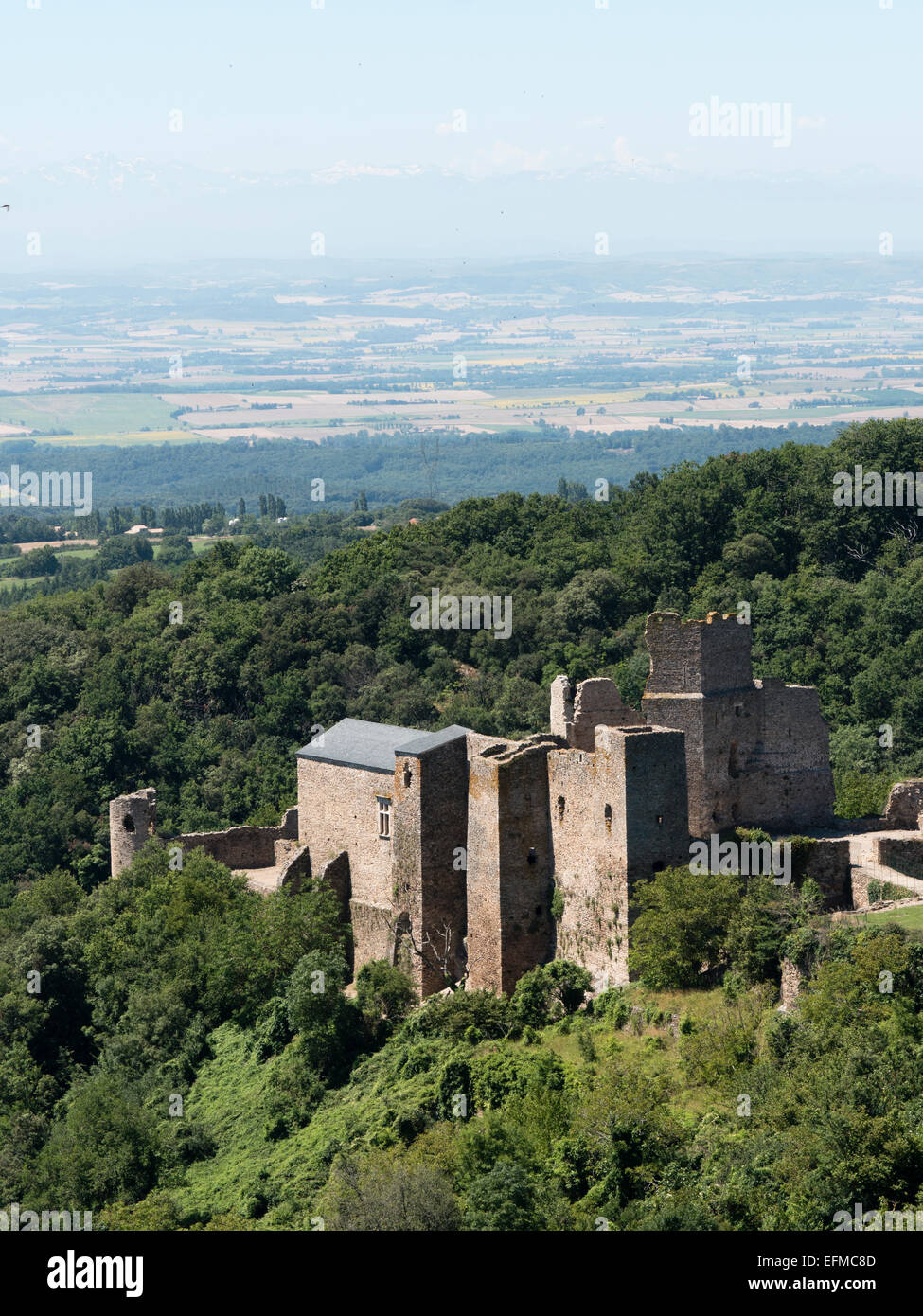 The Chateau de Saissac Cathar castle overlooking the plain of ...