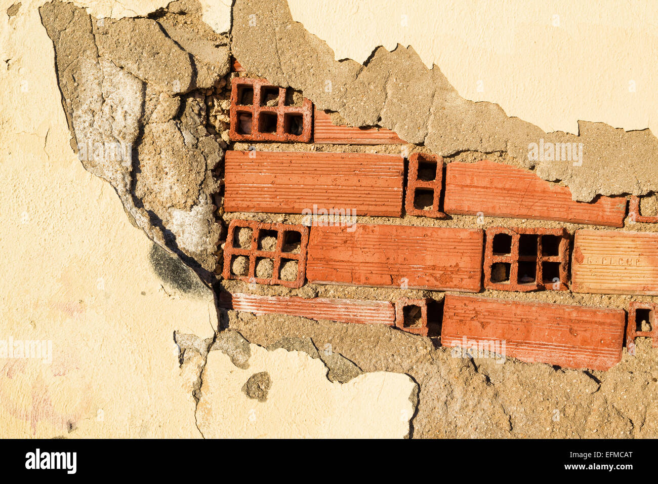 Broken off bricks hi-res stock photography and images - Alamy