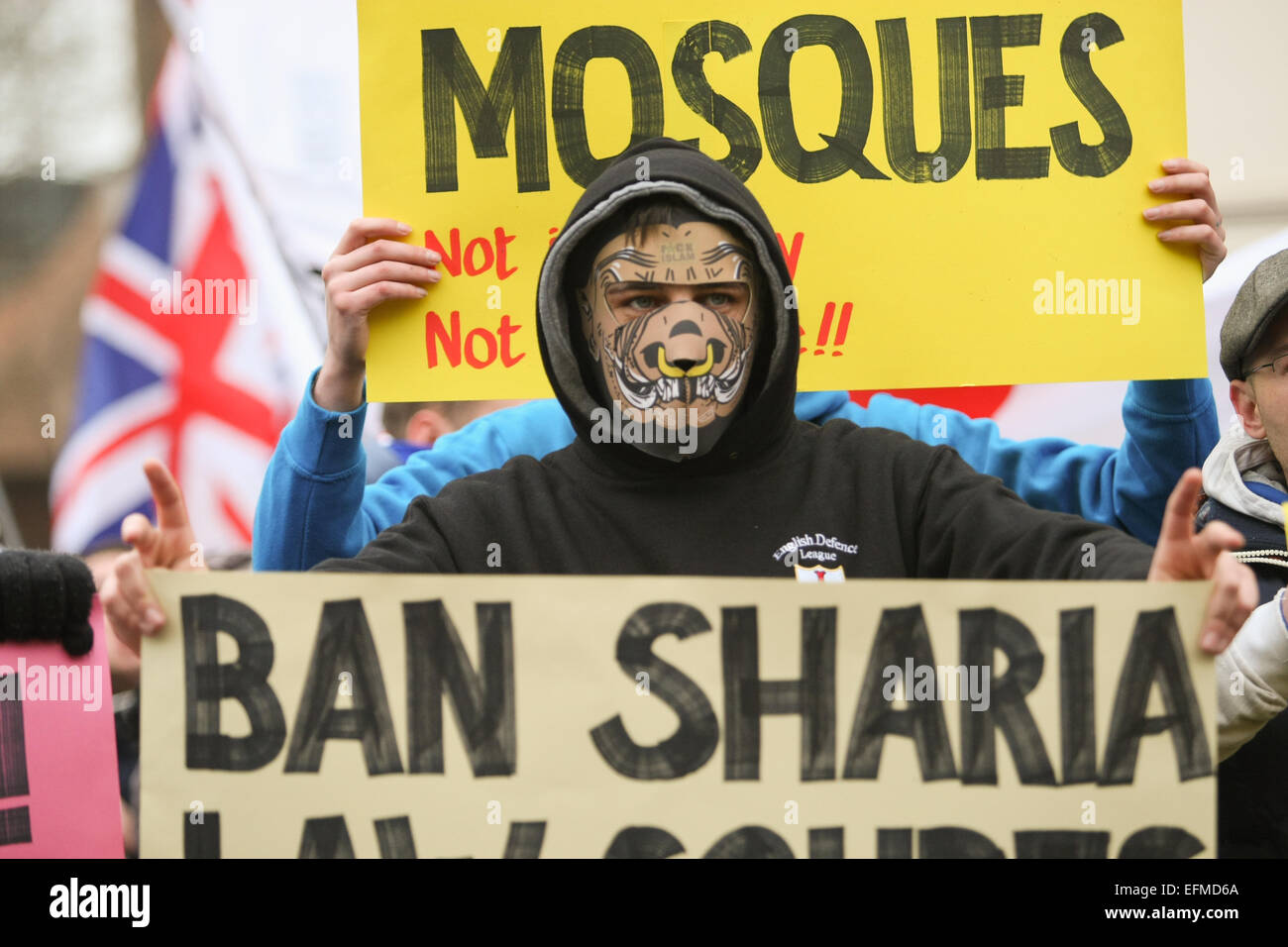English defence league hi-res stock photography and images - Alamy