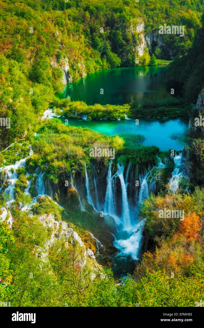 Travertine cascades on the Korana River, Plitvice Lakes National Park ...