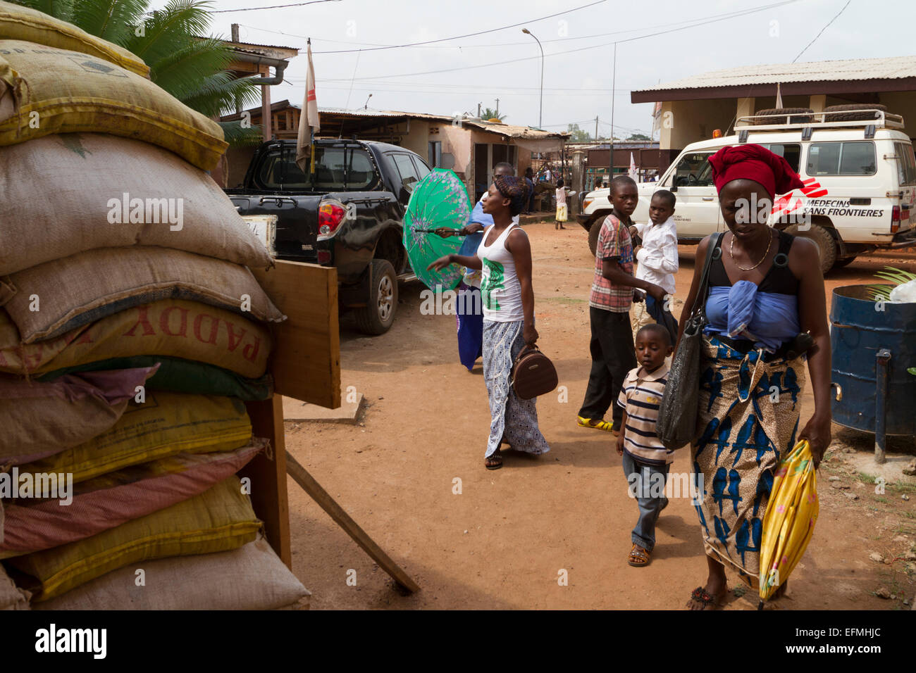 Pediatric patient in ambulance hi-res stock photography and images - Alamy