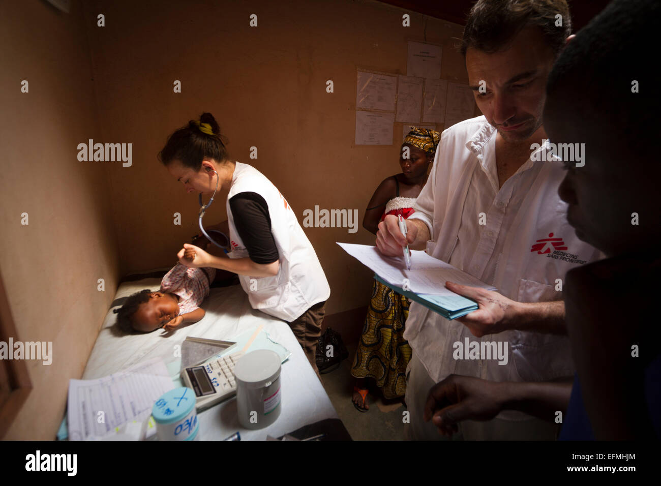 Mamadou m'baiki health center msf hi-res stock photography and images ...