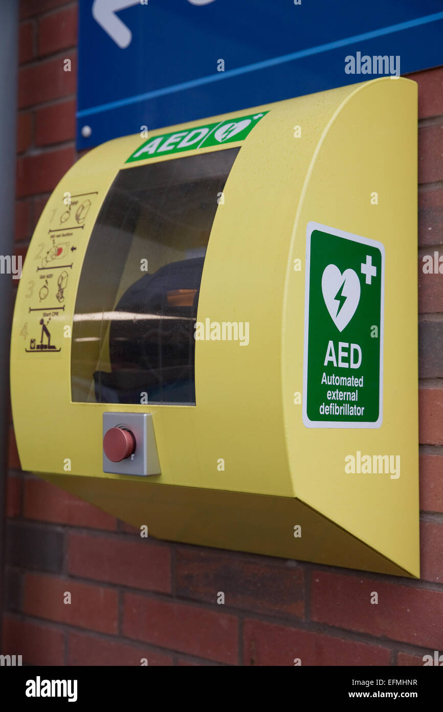 The Defibrillator outside Tesco in Biggin Hill is the first in London ...
