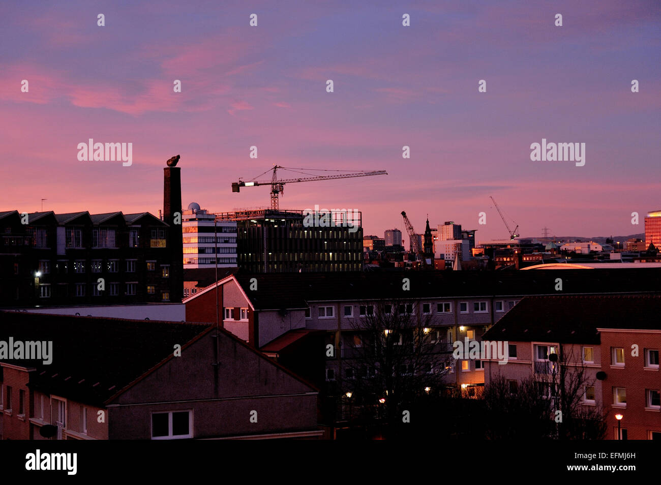 Glasgow, Scotland, UK. 7th February, 2015. UK weather. Stunning sunset ...