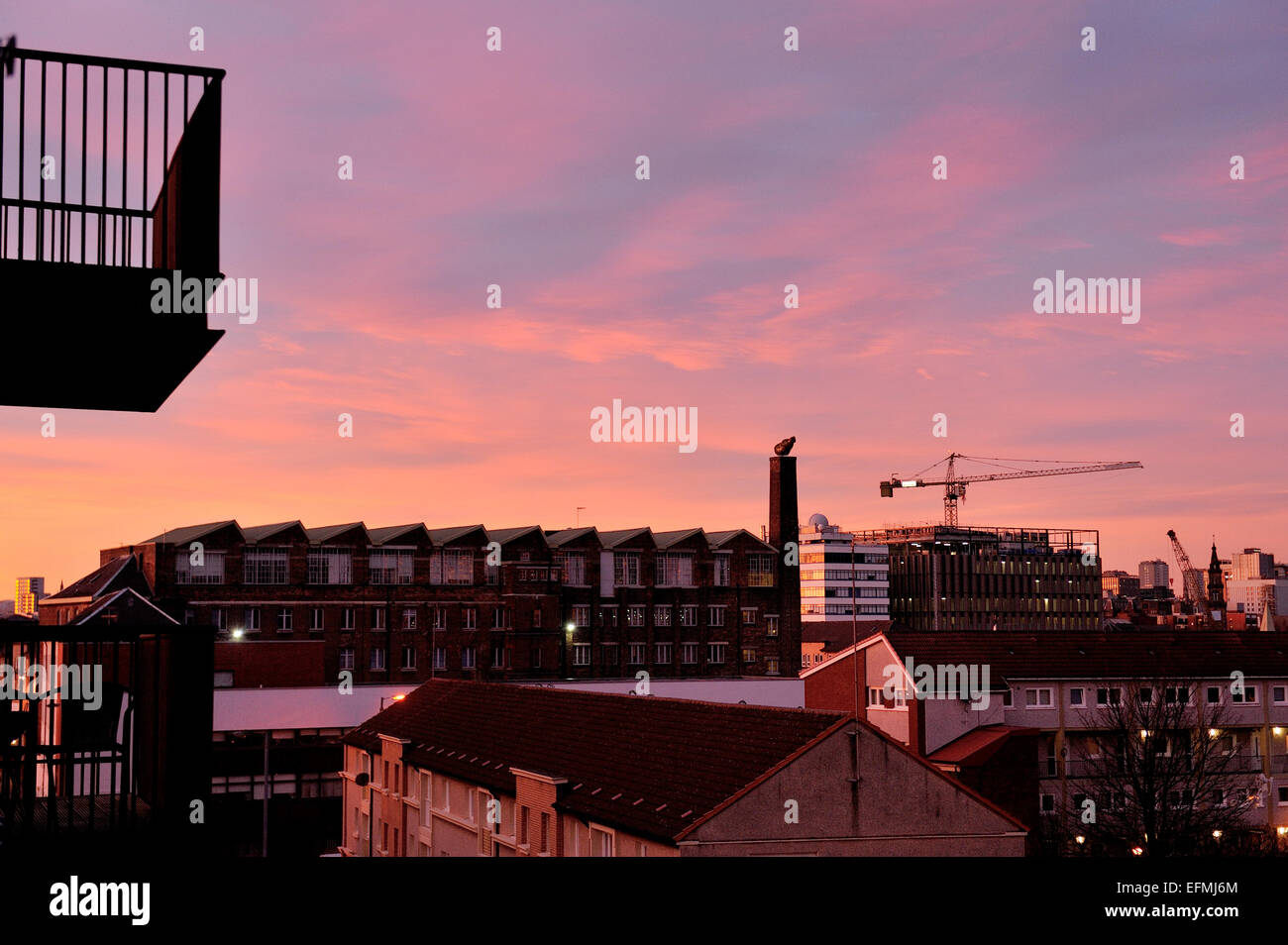 Glasgow, Scotland, UK. 7th February, 2015. UK weather. Stunning sunset ...
