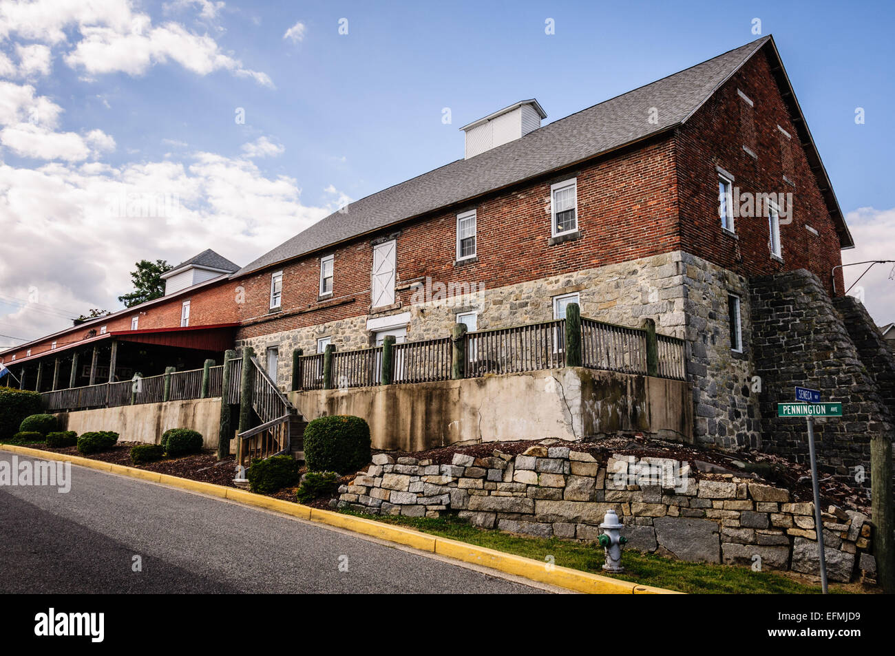 Second and seneca building hi-res stock photography and images - Alamy