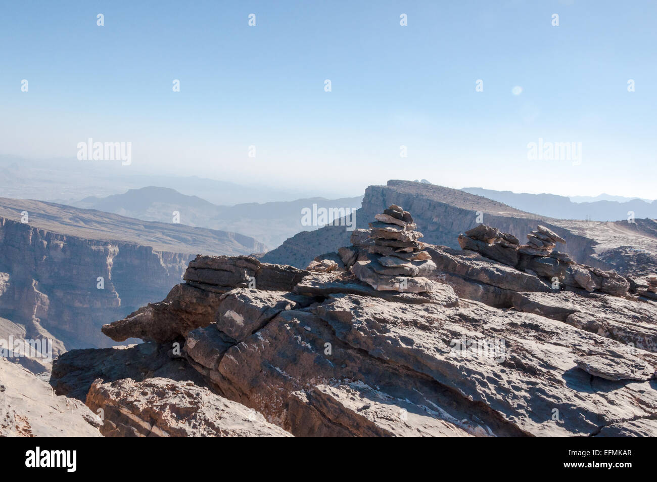 Hajar mountain range and Grand Canyon Oman Stock Photo - Alamy