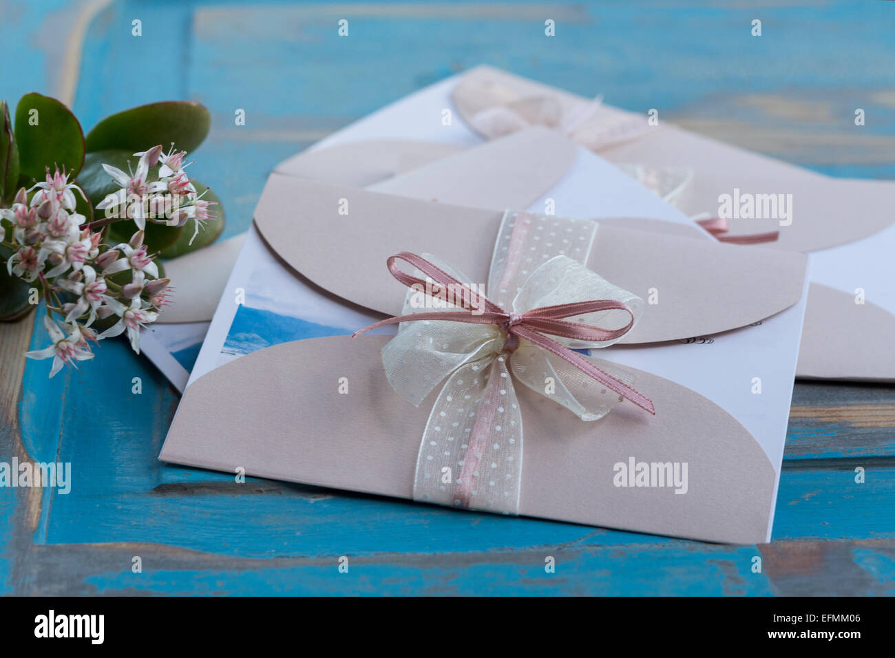 Wedding wood invitation hi-res stock photography and images - Alamy