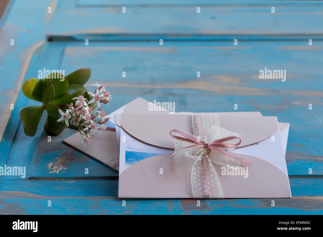 Wedding invitation card satin hi-res stock photography and images - Alamy