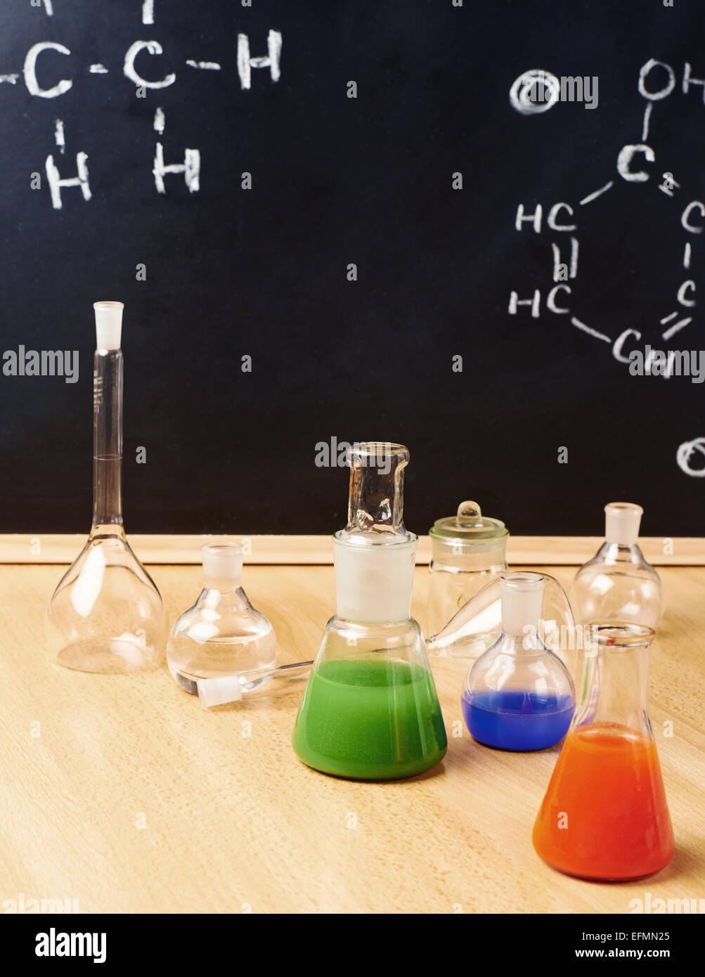 Chemical composition science study hi-res stock photography and images ...