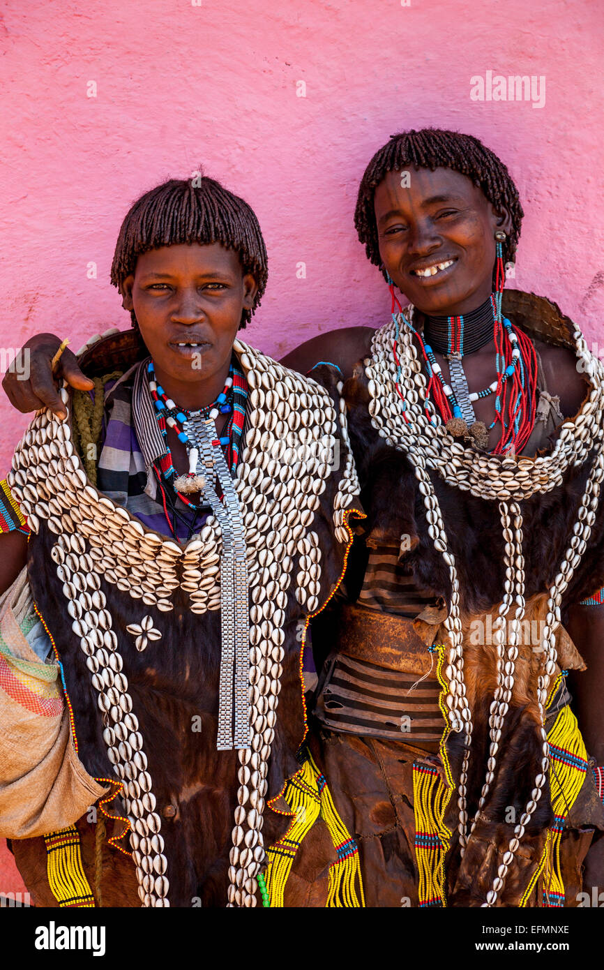 Tsamai tribe High Resolution Stock Photography and Images - Alamy