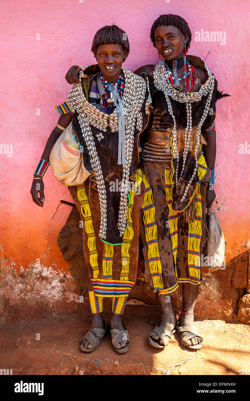 Tsamai tribe hi-res stock photography and images - Alamy
