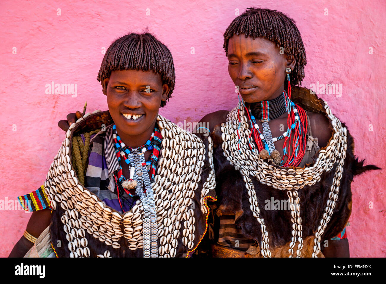 Ethiopian tribe women hi-res stock photography and images - Alamy