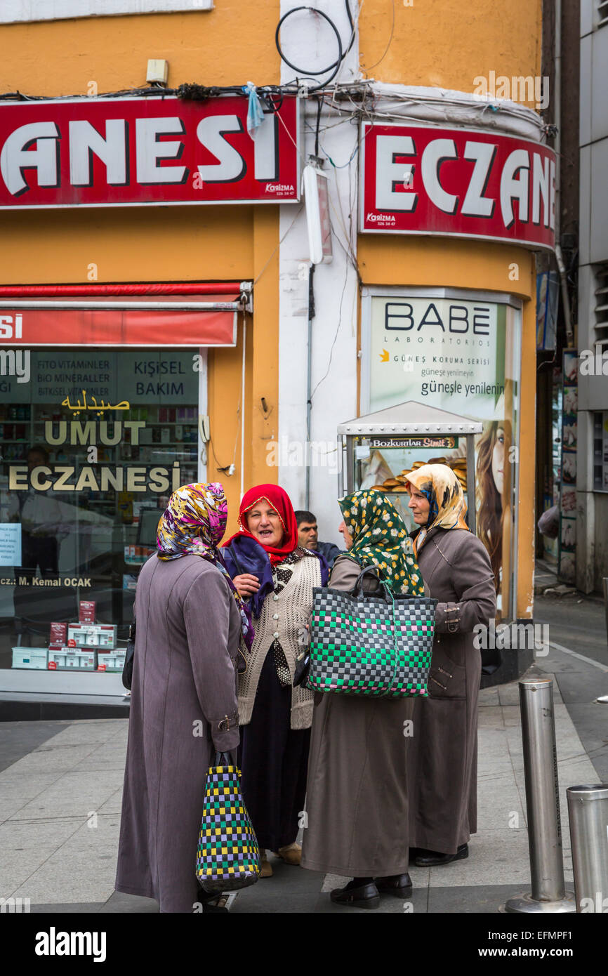 Trabzon street hi-res stock photography and images - Alamy