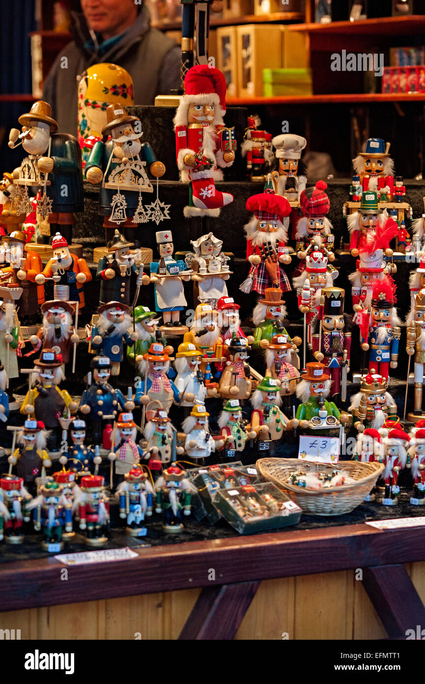 German market stall selling beer hi-res stock photography and images ...