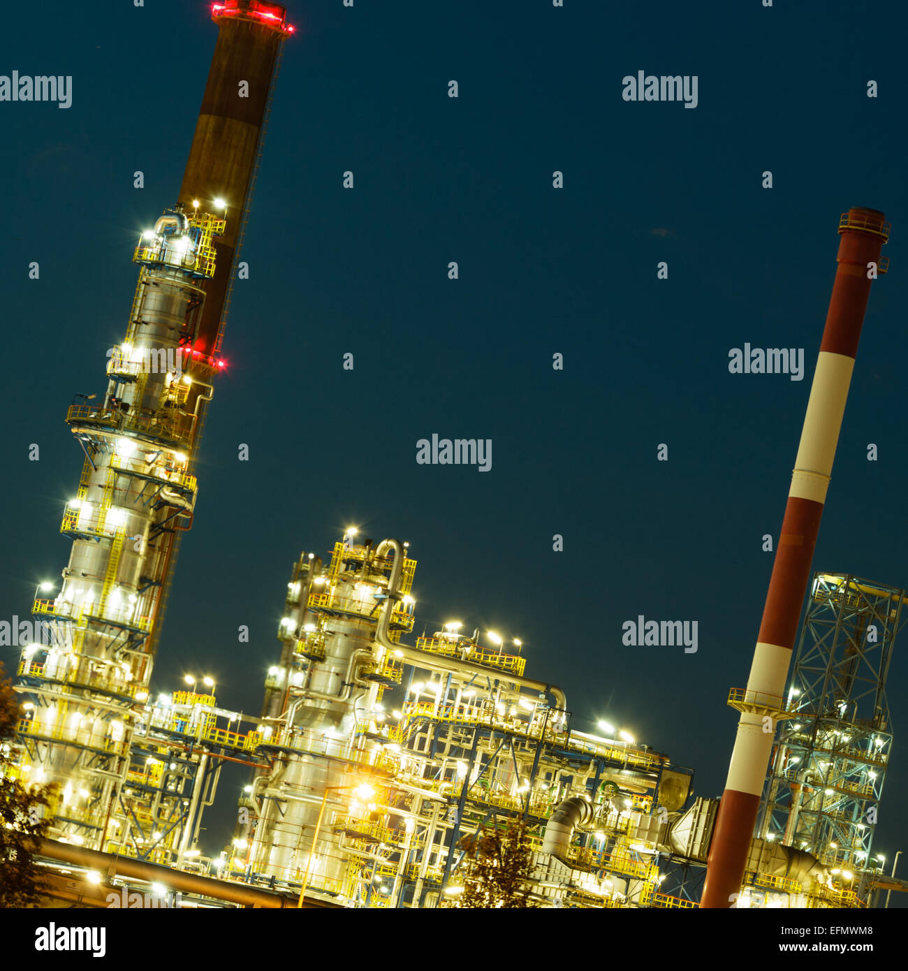 Industry. Night view of the refinery petrochemical plant Stock Photo ...