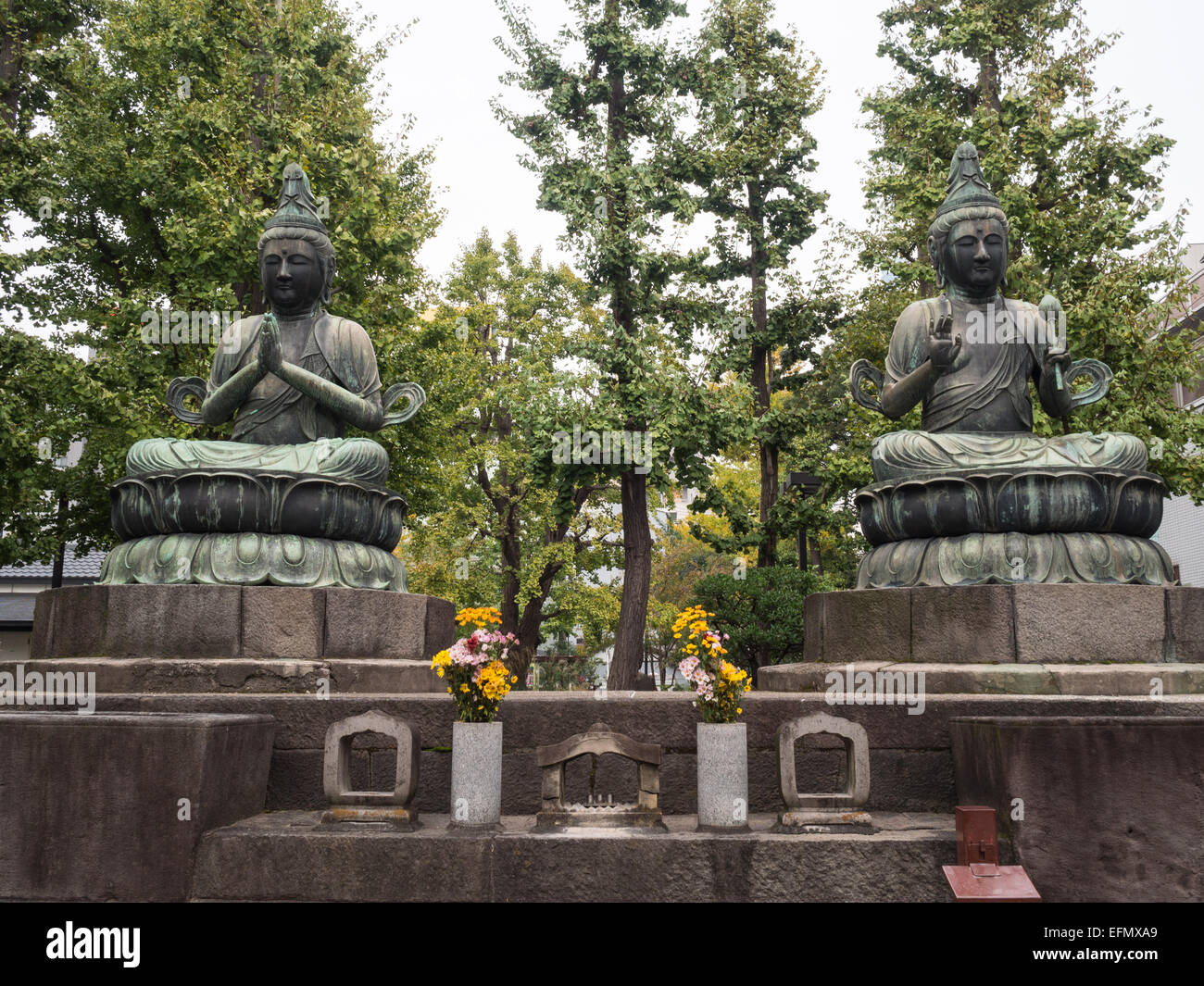 Buddha statue senso ji temple asakusa hi-res stock photography and ...