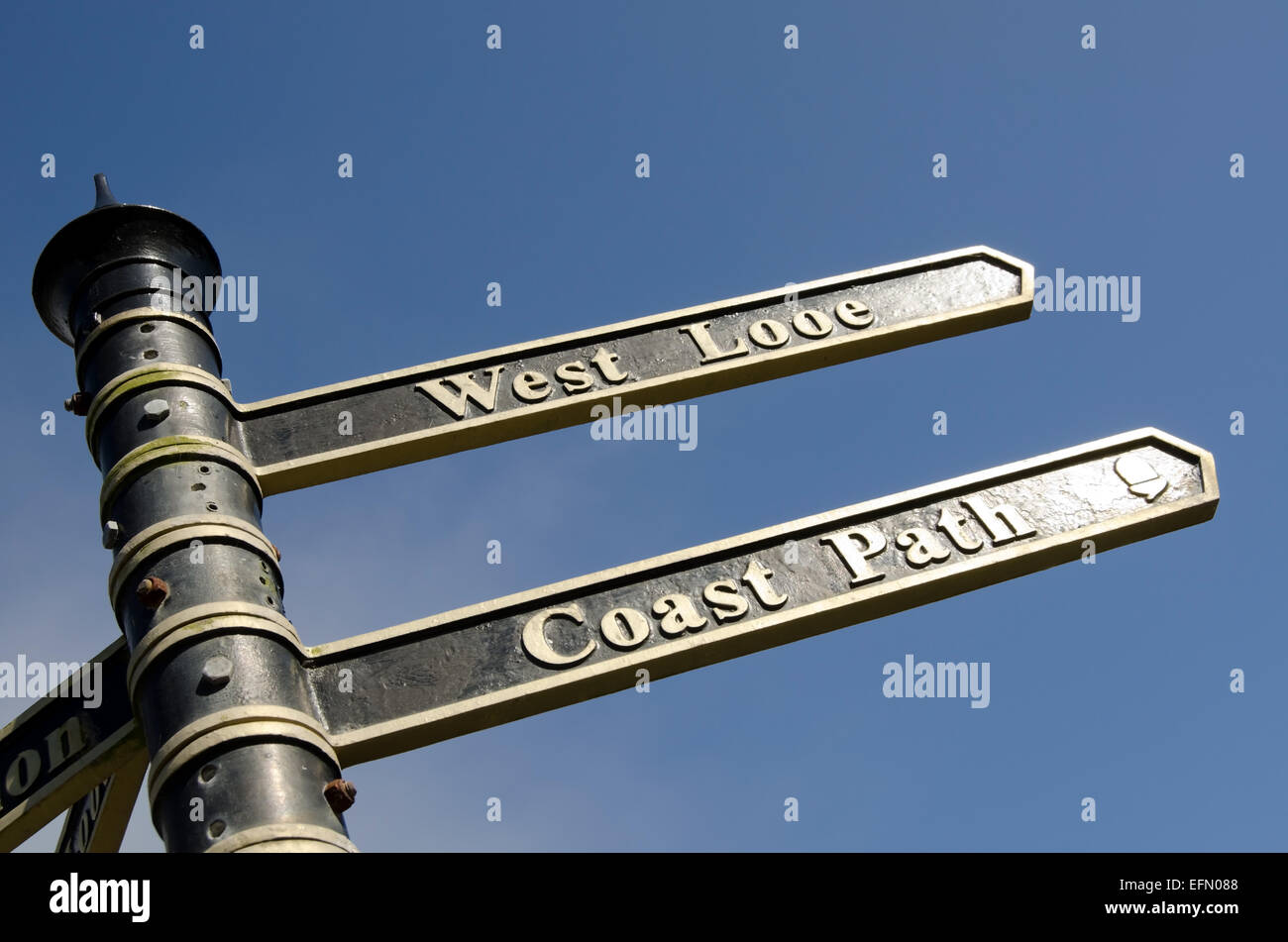 Looe cornwall sign hi-res stock photography and images - Alamy