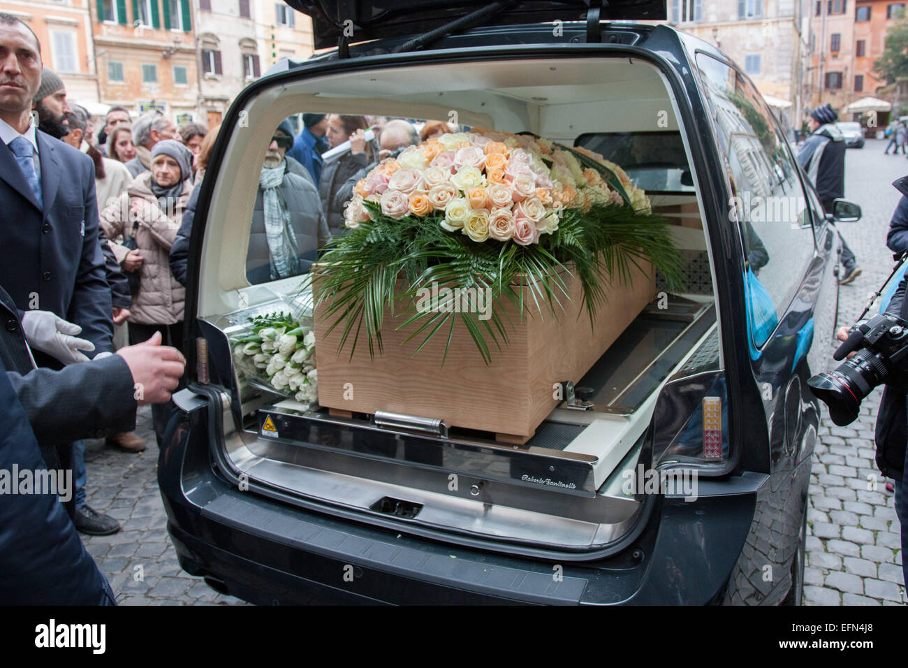 Actress Monica Scattini funeral at the church of Santa Maria in ...