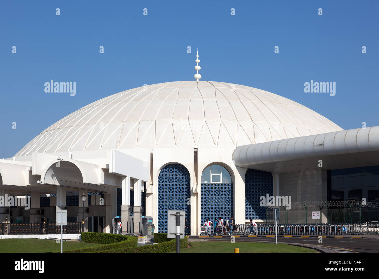 Sharjah airport hi-res stock photography and images - Alamy