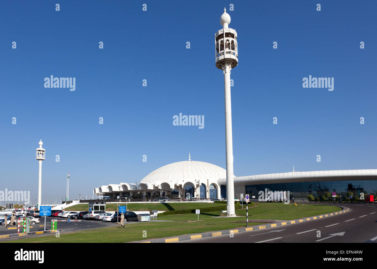 Sharjah airport hi-res stock photography and images - Alamy