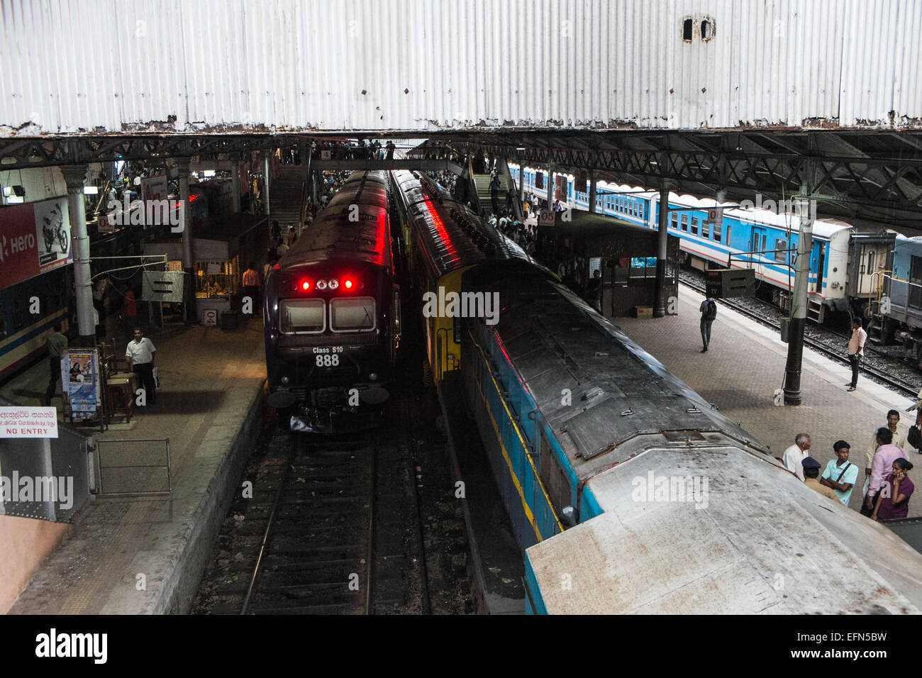 Train carriages at platforms at main train station Colombo,Colombo,Sri ...