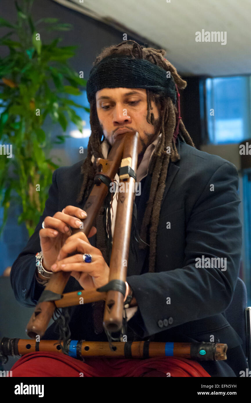 Maori native people hi-res stock photography and images - Alamy