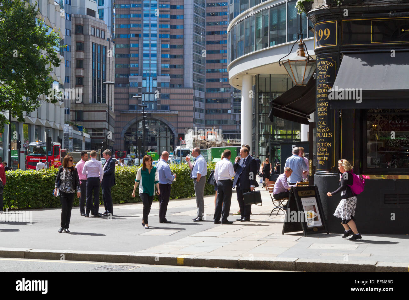 The Globe Pub London High Resolution Stock Photography and Images - Alamy