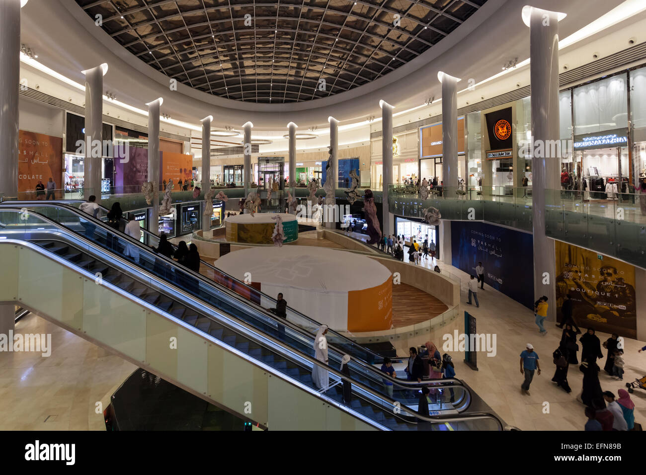 Shopping mall in abu dhabi hi-res stock photography and images - Alamy