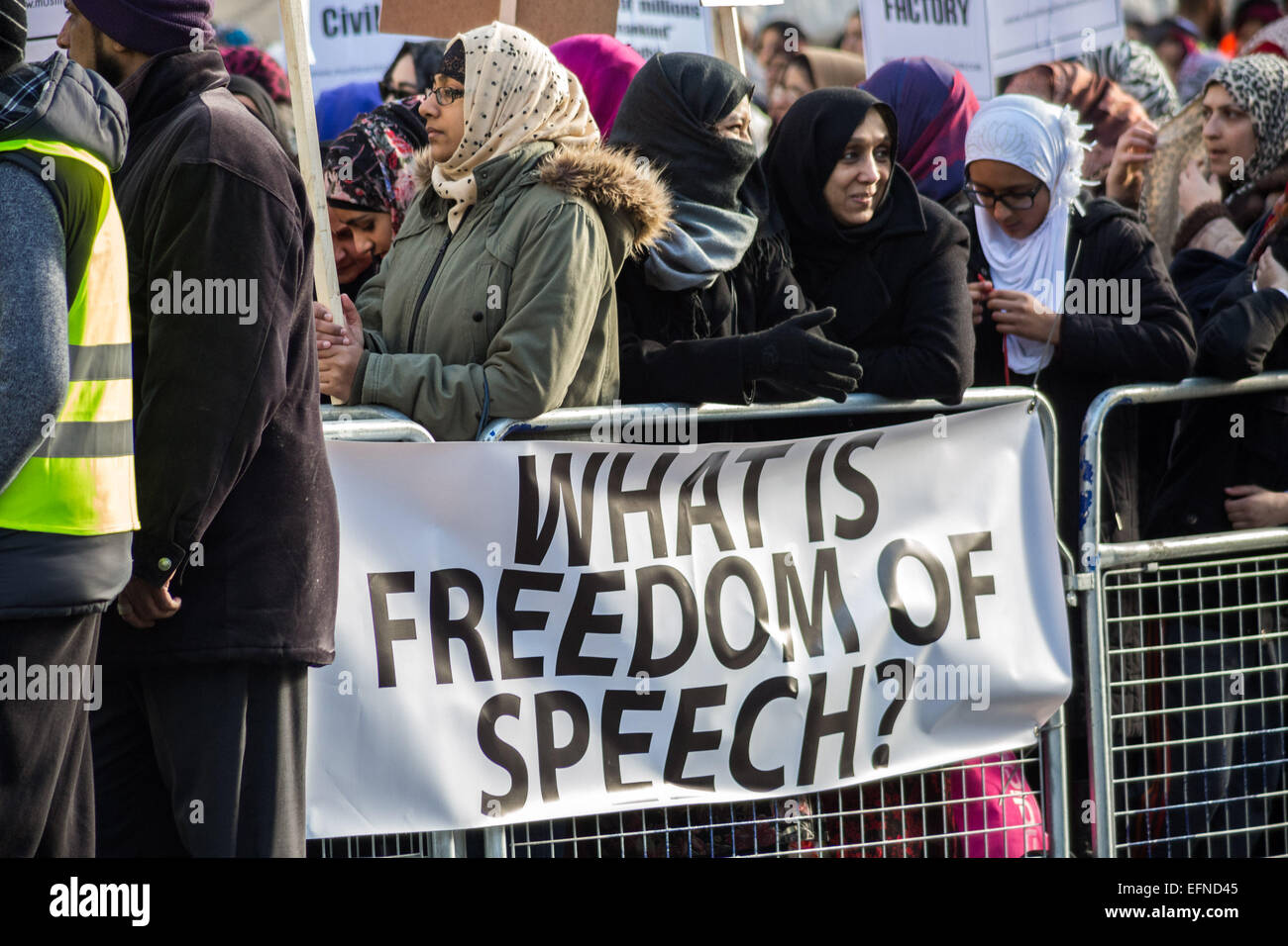 London, UK. 8th Feb, 2015. British Muslims Mass Protest Against Charlie ...