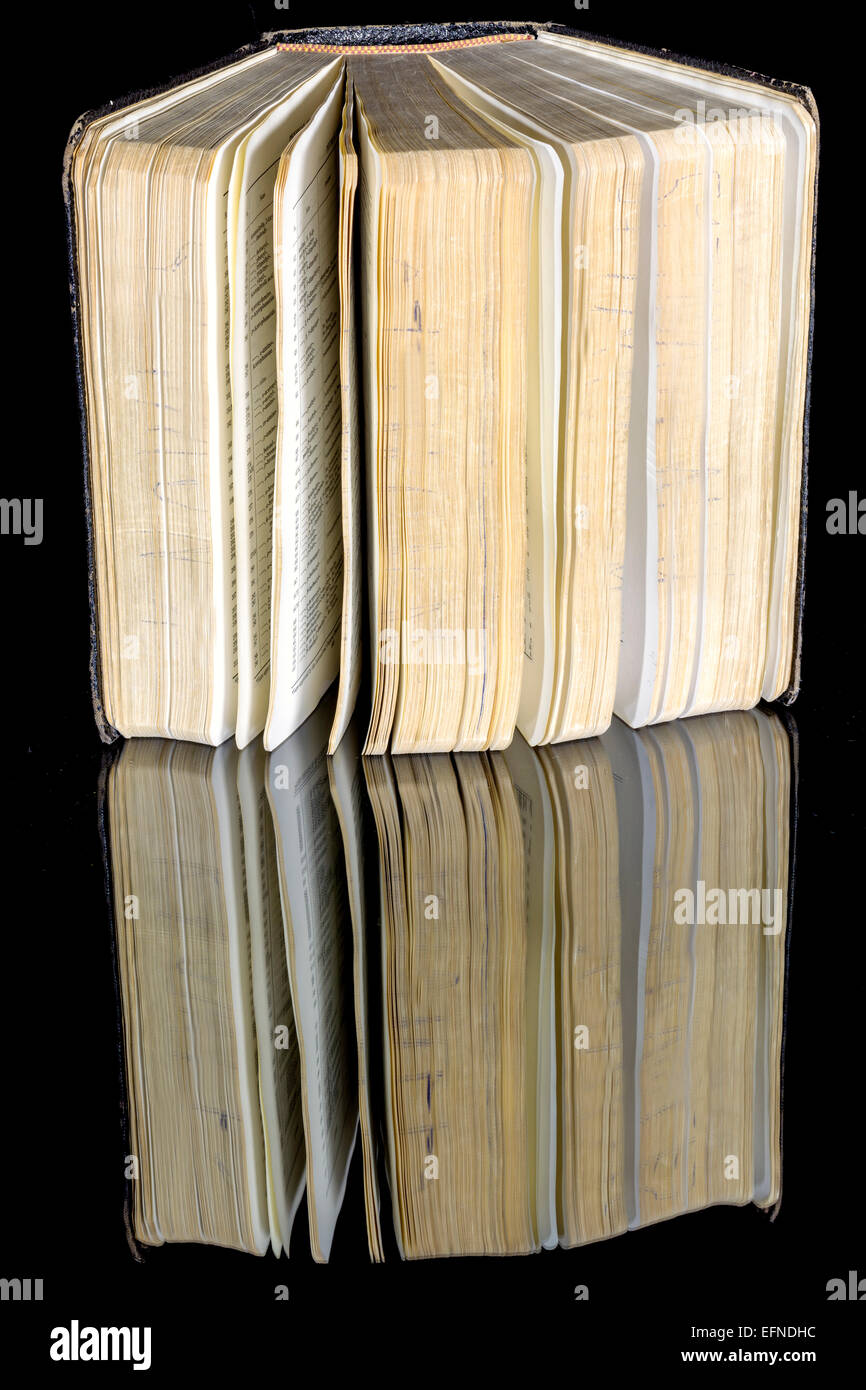 Book standing hi-res stock photography and images - Alamy