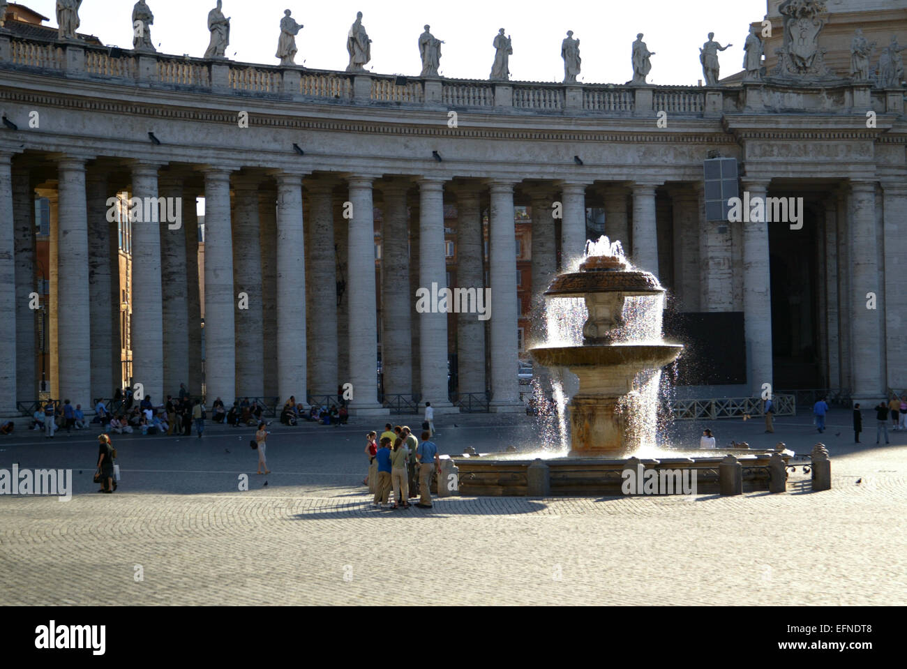 Rom, Piazza San Pietro, Petersplatz Stock Photo - Alamy