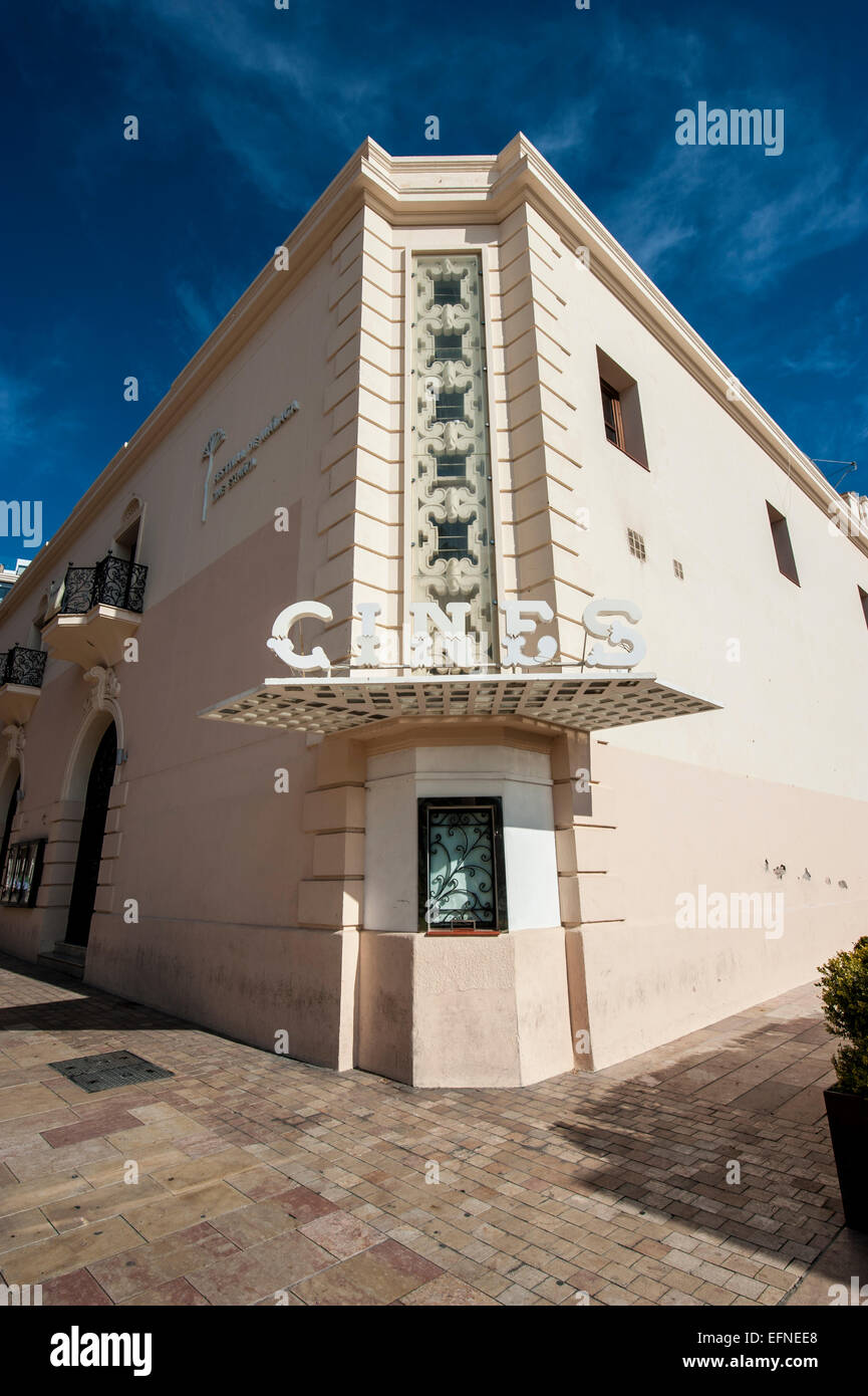 Nickelodeon hi-res stock photography and images - Alamy