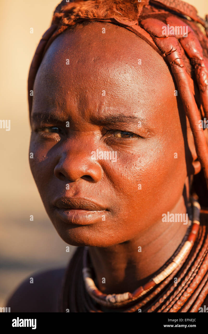 A portrait of a Himba woman, Namibia Stock Photo - Alamy