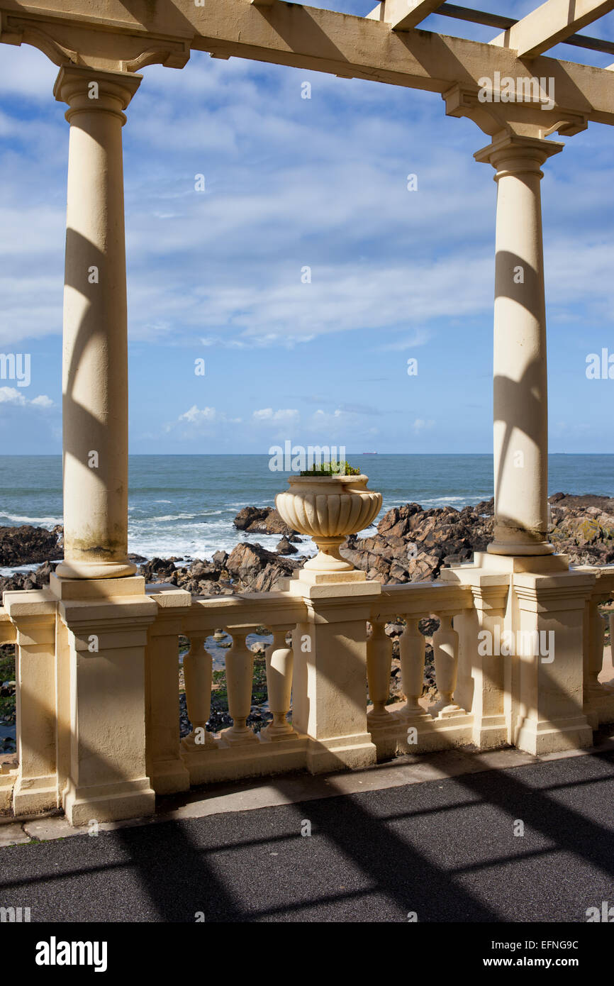 Balustrade with columns hi-res stock photography and images - Alamy