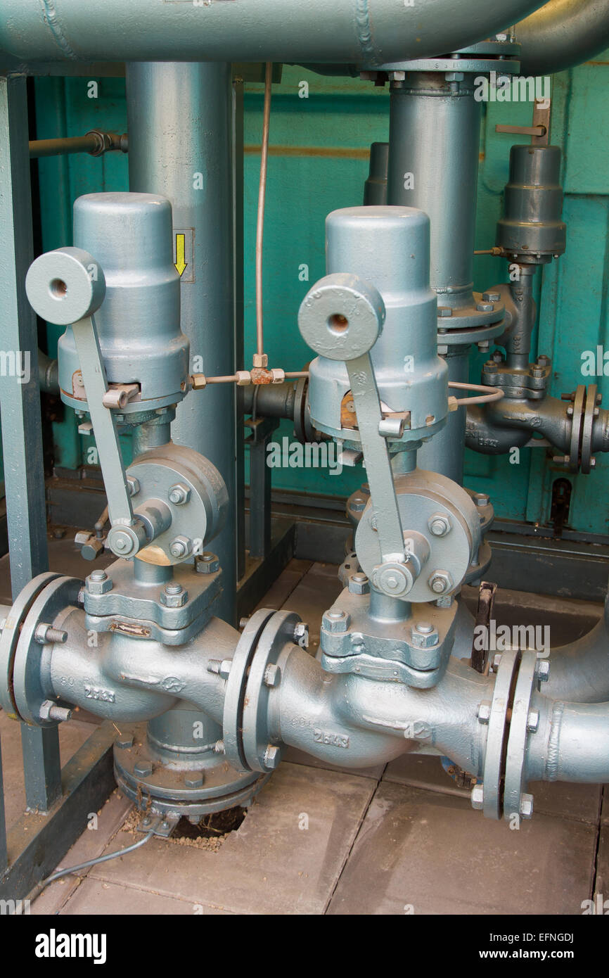 Regulating the gas station Stock Photo - Alamy