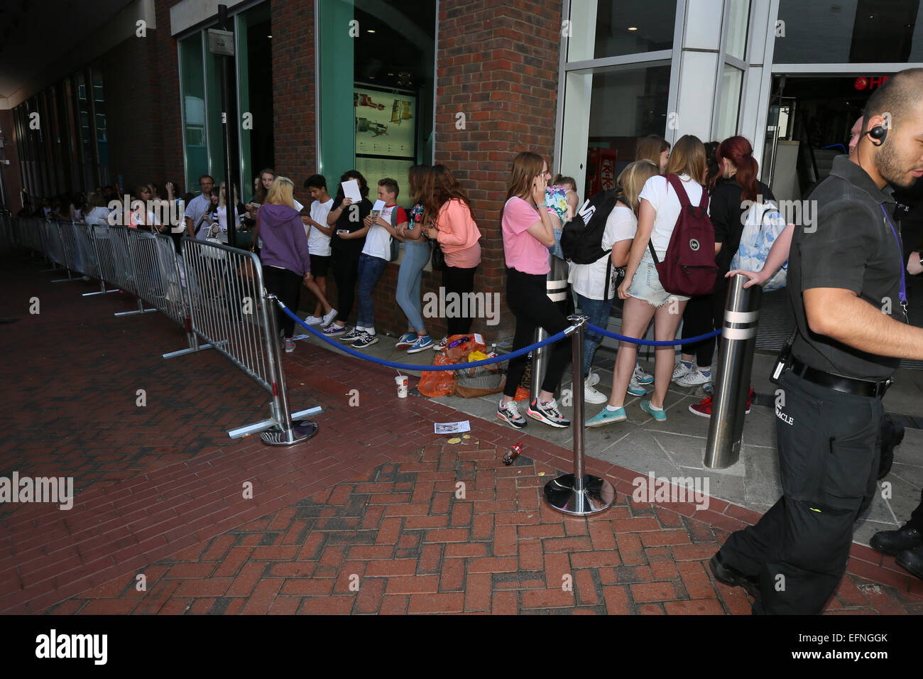 Pixie Lott signs albums at HMV Reading Featuring: Fans waiting for ...