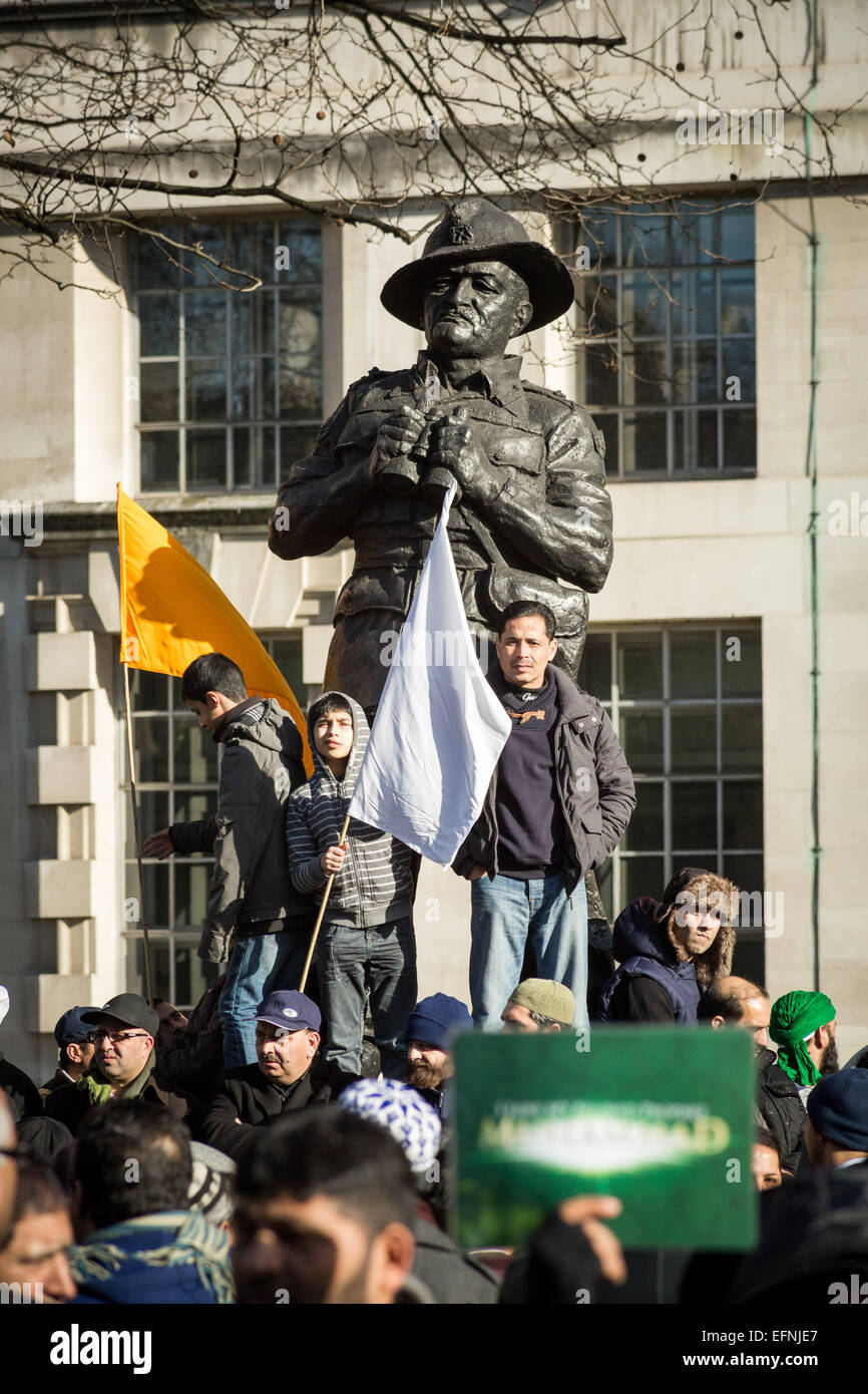 London, UK. 8th Feb, 2015. British Muslims protest against Charlie ...