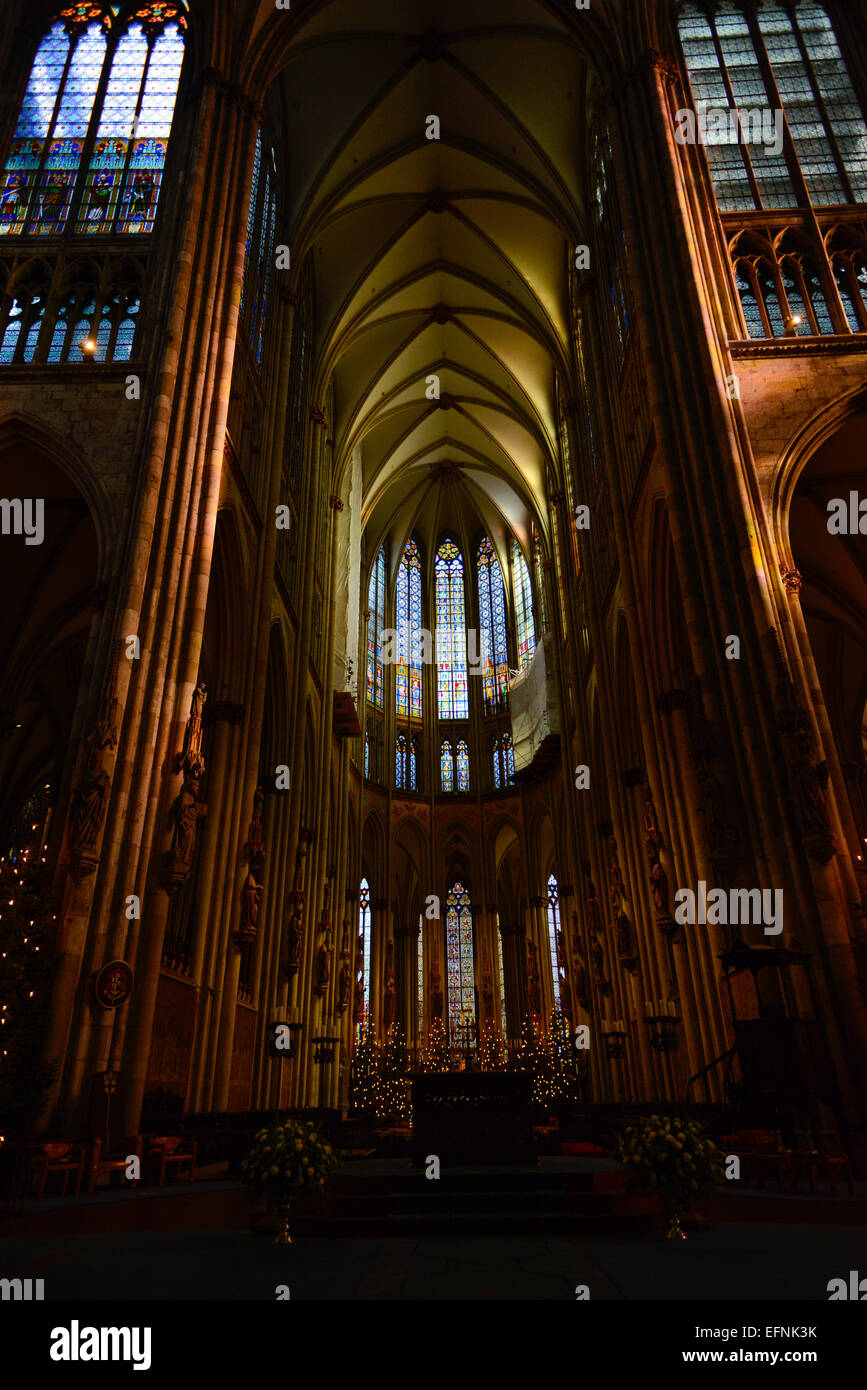 Inside cologne cathedral hi-res stock photography and images - Alamy